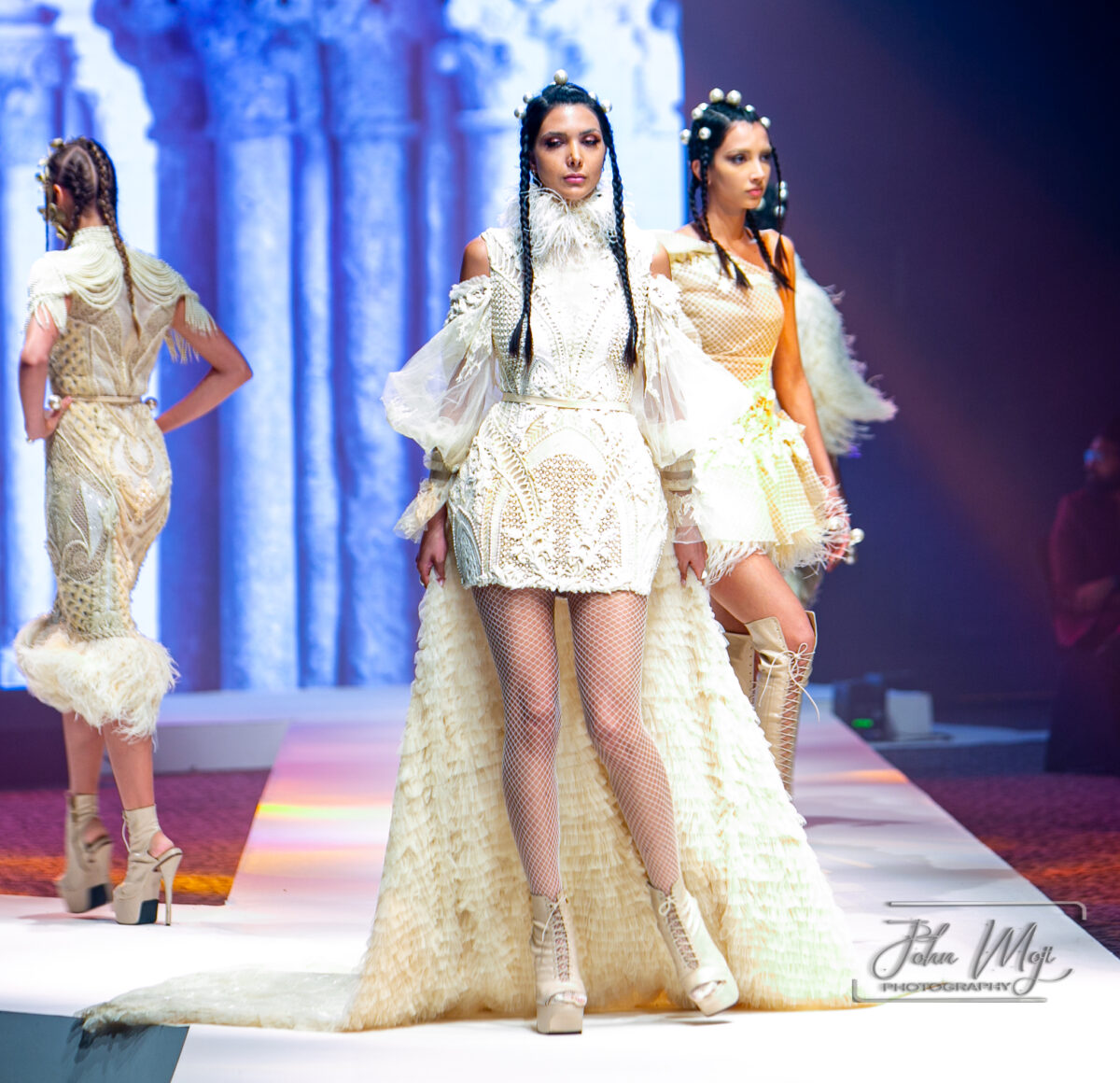 FASHION FACTOR’S EXUBERANT FASHION SHOWS – FVM